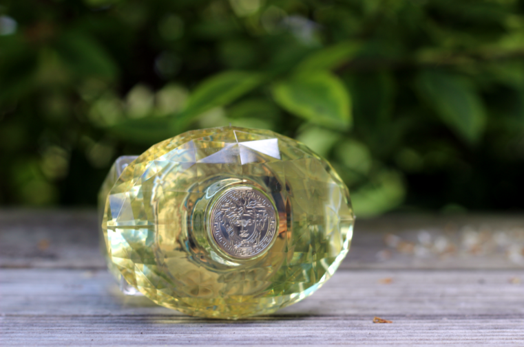 L'incroyable coffret Versace Yellow Diamond